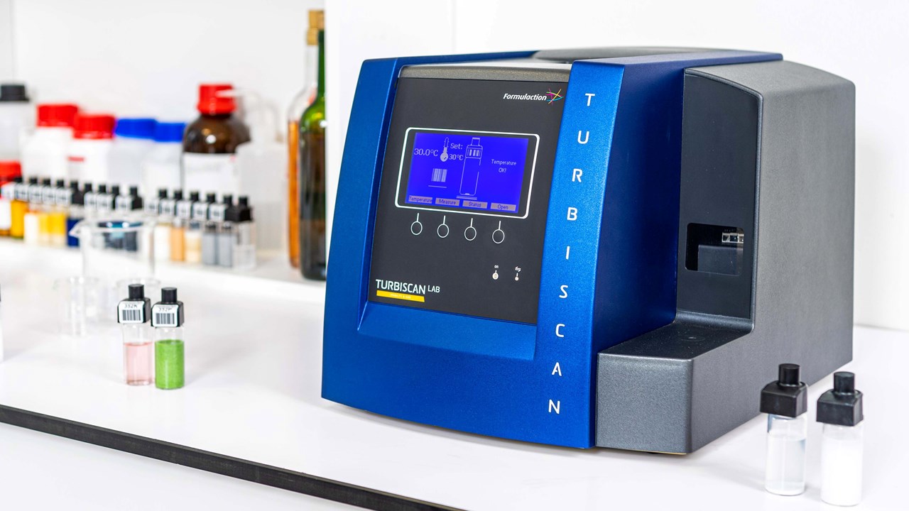 Climatic Tests - MIL-STD-1344 Method 1005 Temperature Life Test